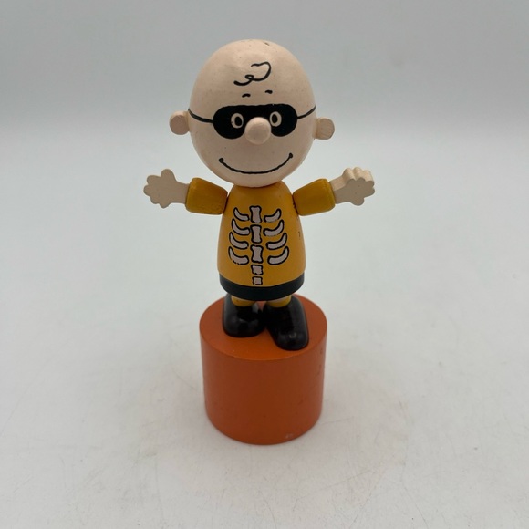 Accents | Peanuts Charlie Brown Skeleton Toy 213 Forever Fun Rare 4 In ...